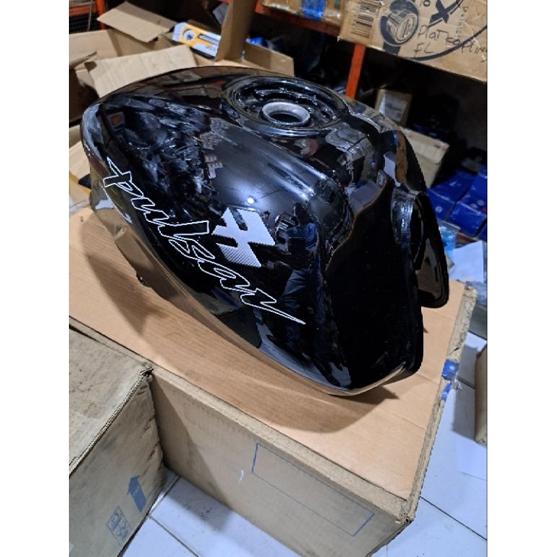 Jual tanki bensin bajaj pulsar 180ug4 Original BARU | Shopee Indonesia