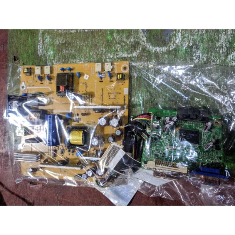 Jual mesin monitor wearnes 19w80 | Shopee Indonesia