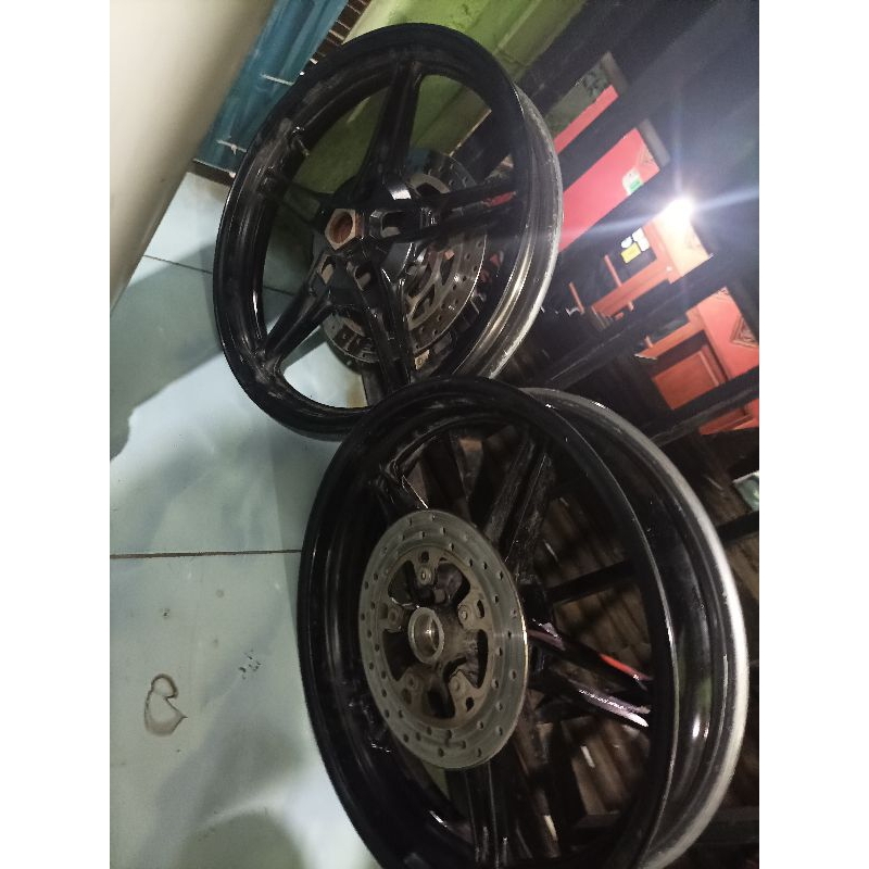 Jual Velg velk set R15 v2 old original copotan | Shopee Indonesia