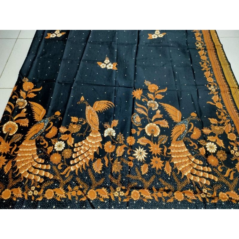 Jual Kain Panjang Batik Santoso Jawa Indah Special Hitam Grosir Murah ...