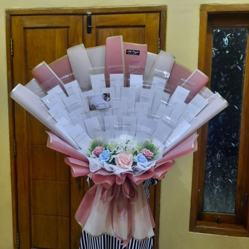 Jual buket uang kosong jumbo / buket wisuda | Shopee Indonesia