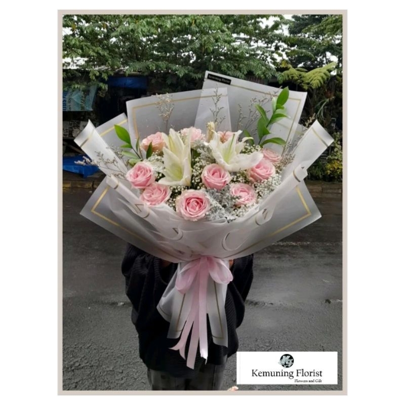 Jual buket bunga lily/ buket bunga segar/ buket wisuda/buket bunga ...