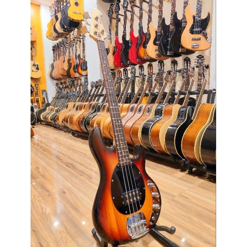 Jual Gitar Bass Music Man | Shopee Indonesia