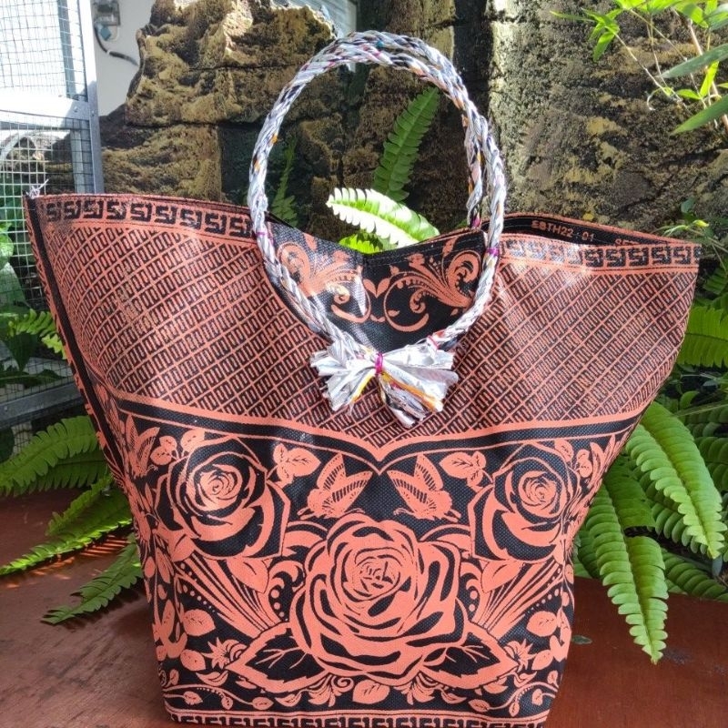 Jual tas hajatan batik elegan bulat mewah 22 per lusin isi 12 psc (EBTH ...
