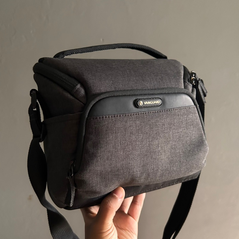 Jual TAS VANGUARD VESTAASPIRE21 PREMIUM SLINGBAG CAMERA | Shopee Indonesia
