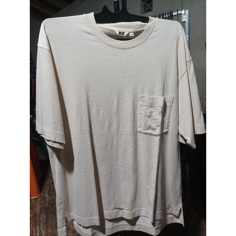 Jual Kaos Uniqlo second tag U Uniqlo murah kaos second | Shopee Indonesia