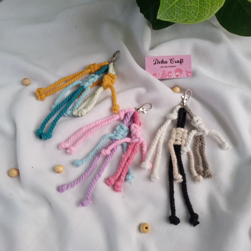 Jual Keychain Charm Aestetic Makram/ Gantungan Kunci Lucu/ Murah | Shopee Indonesia