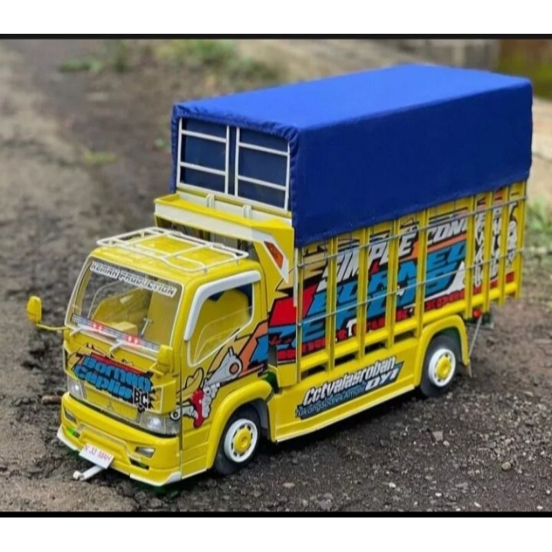 Jual PROMO SPESIAL MINIATUR TRUK OLENG ASLI KAYU FULL VARIASI LAMPU LED ...