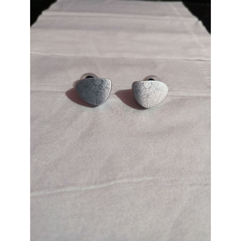 Jual IEM Moondrop Aria Snow Edition | Shopee Indonesia