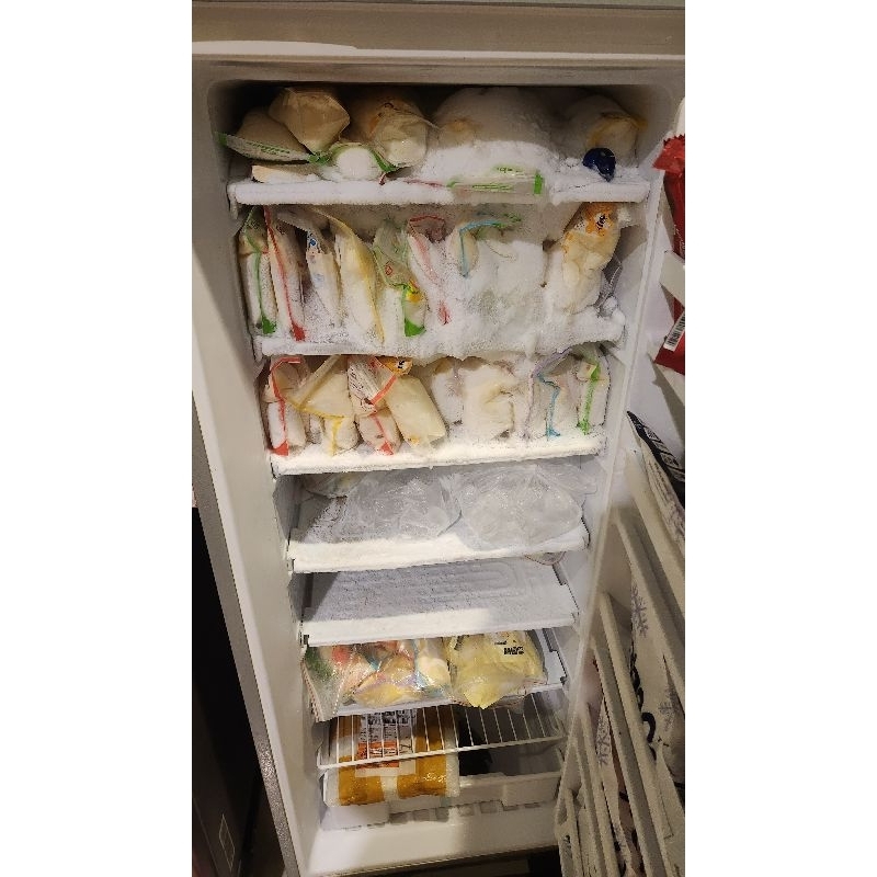 Jual JUAL BEKAS SECOND Kulkas freezer / UKURAN BESAR 6 Rak COOLING ...