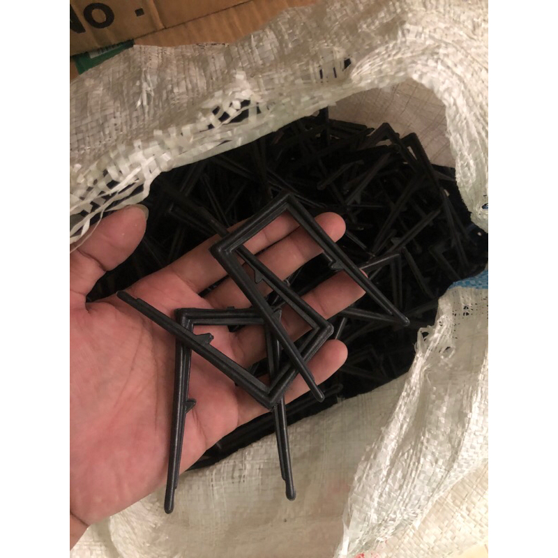 Jual isi 255-265pcs - Pasak Penjepit Mulsa / Sujen Mulsa / tebal kuat ...
