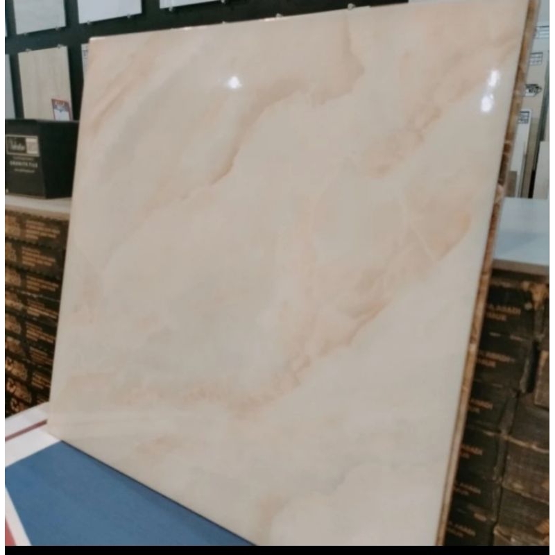 Jual Keramik lantai marble 50x50 UNO eloise cream glossy | Shopee Indonesia