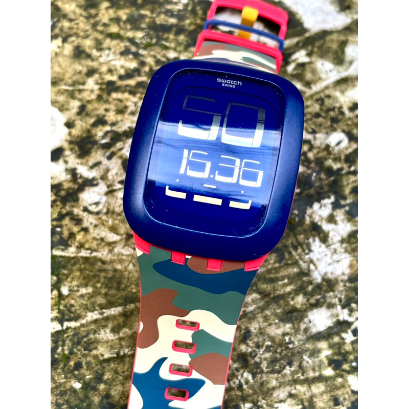Jual Swatch Touch Screen Desert Strom SURR104. | Shopee Indonesia