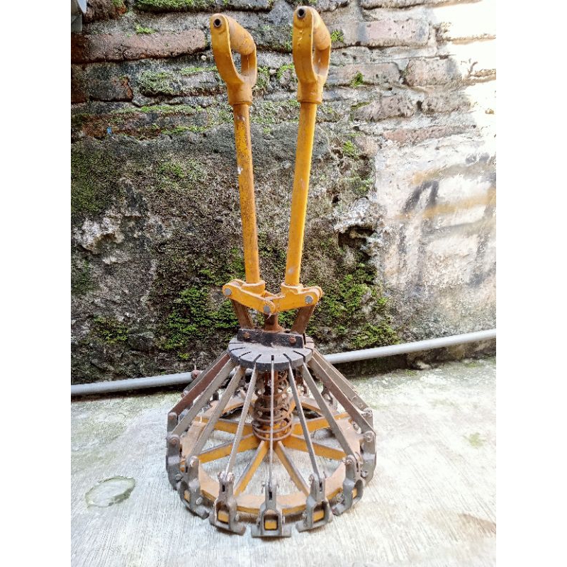 Jual alat penyegel tutup ember cat ember besi penjepit kaleng pail cat ...