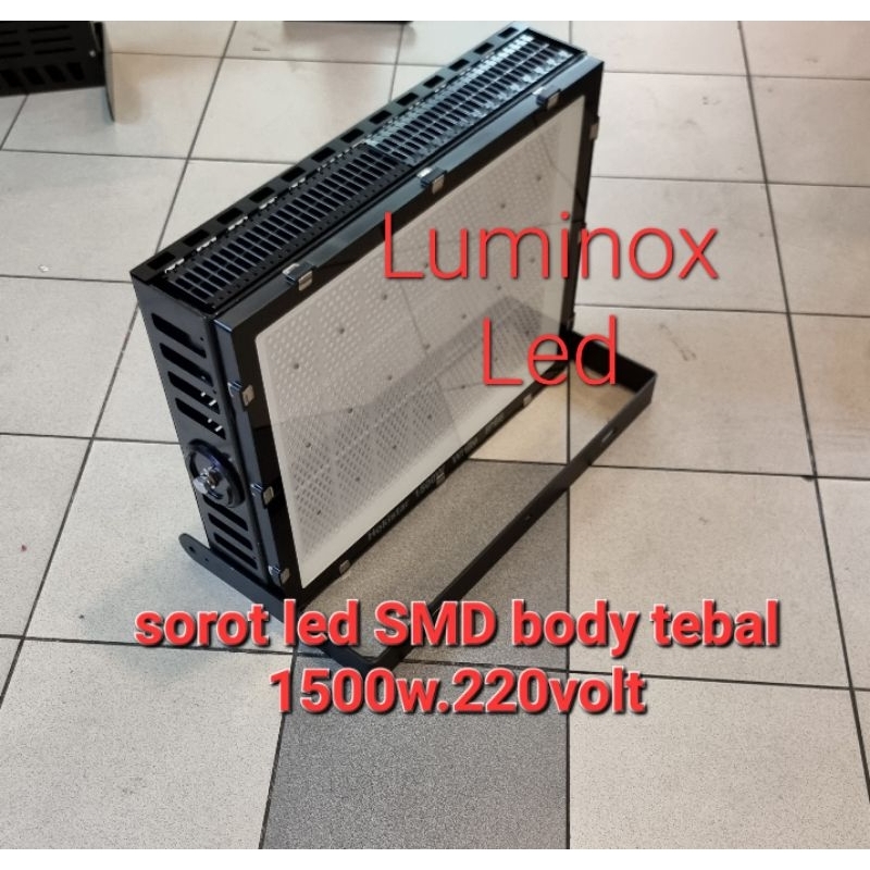 Jual lampu tembak led 1500w 1500watt / sorot highbay segi 1500 watt ...