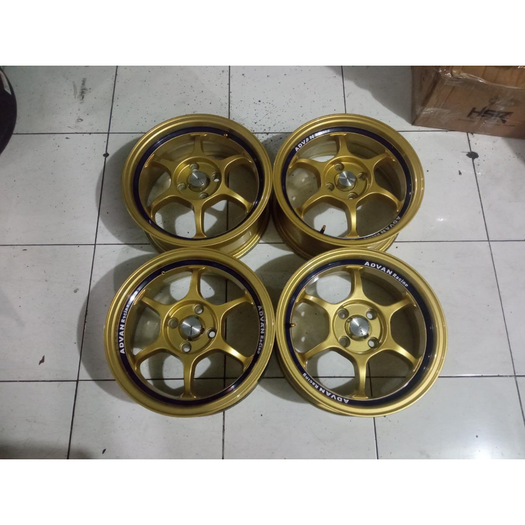 Jual Velg Mobil Second Advan Ring 15x6,5 Pcd 4x100 Gold Cocok Buat ...
