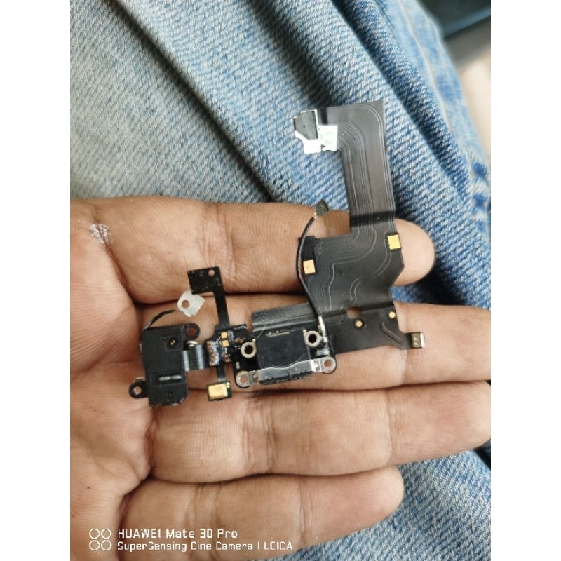 Jual flexible fleksibel charger cas iphone 5 original copotan | Shopee ...