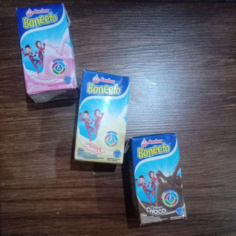 Jual BONEETO UHT 115 ML COKLAT VANILA STRAWBERRY (1PCS) | Shopee Indonesia
