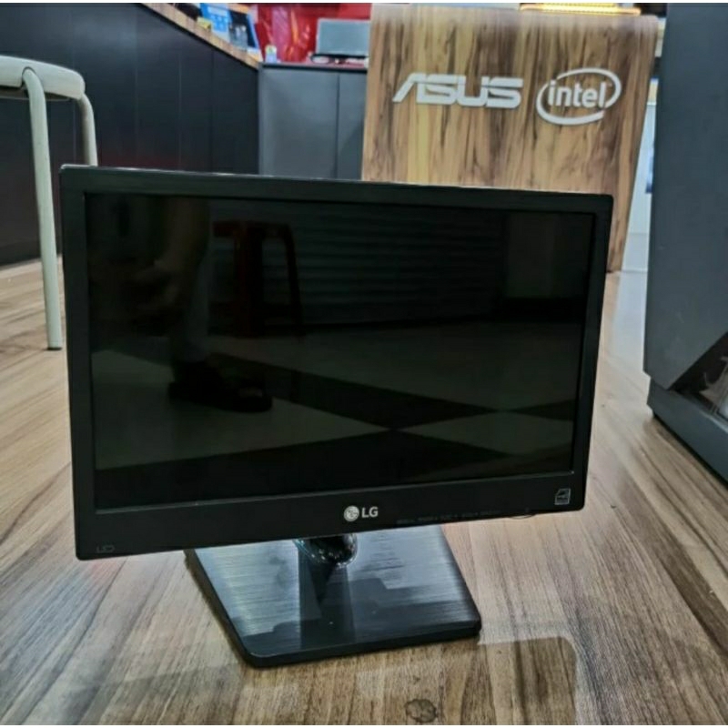 Jual Led monitor LG Dan samsung 16 inc widescreen berkualitas banget ...