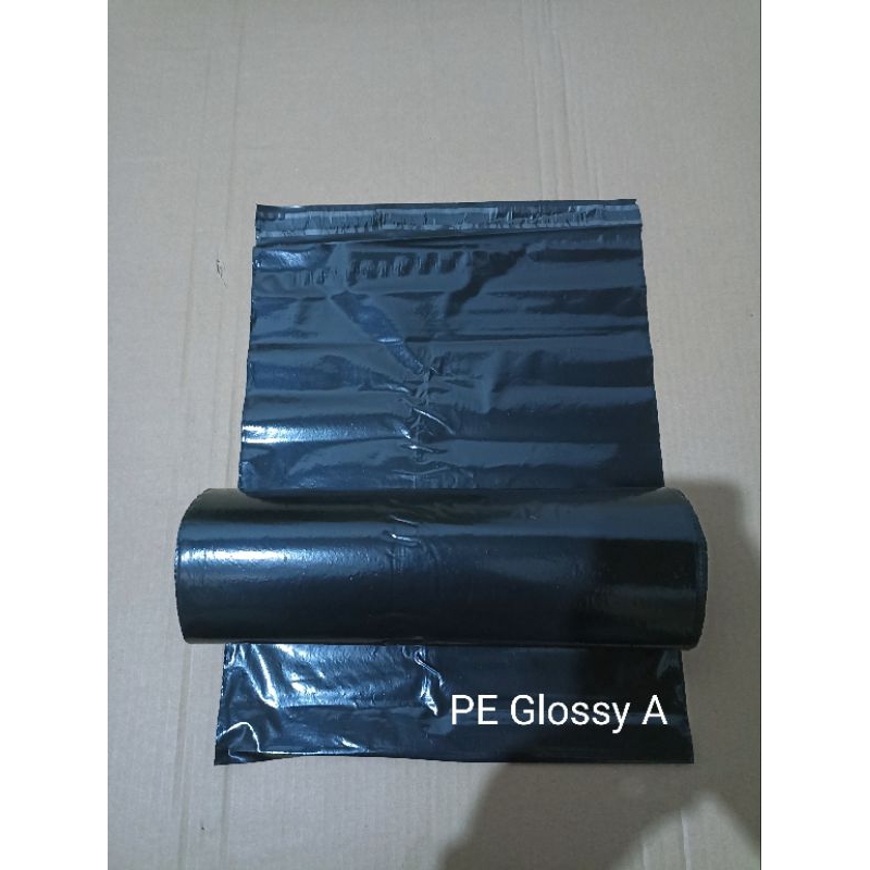 Jual Polymailer Warna putih dan hitam LDPE 30x40 isi 100 /plastik ...