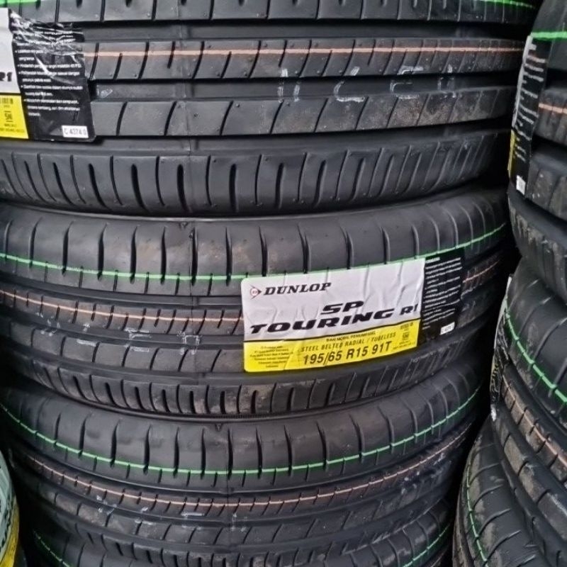 Jual Ban dunlop 195/65R15 sp touring R1 (toyota nav1 apv kijang krista granmax luxio ertiga ...