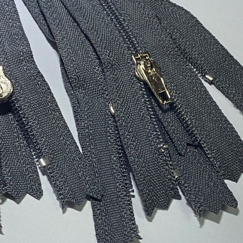 Jual RESLETING YKK SLFC -32 EKO UKURAN 7inch (17,5 cm) 1 lusin (12pcs ...