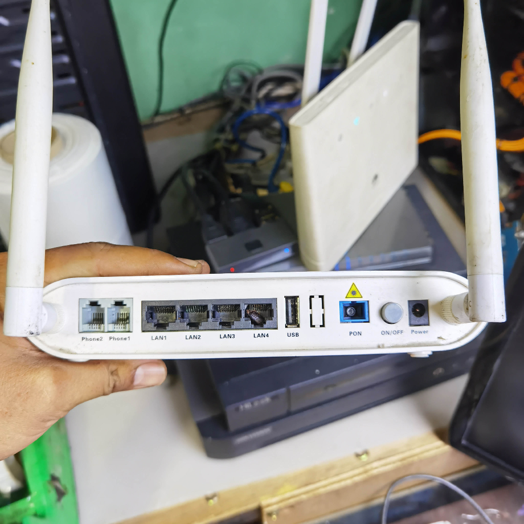 Jual gpon onu / ont fiberHome AN5506-04-FS (batik) | Shopee Indonesia