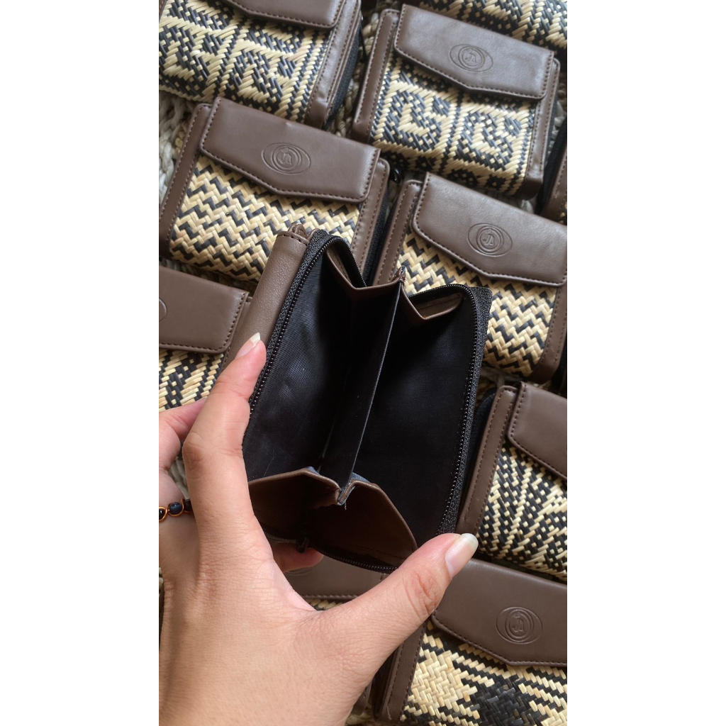 Jual Dompet Etnik Rotan Kalimantan | Dompet Anyaman Rotan Kulit ...