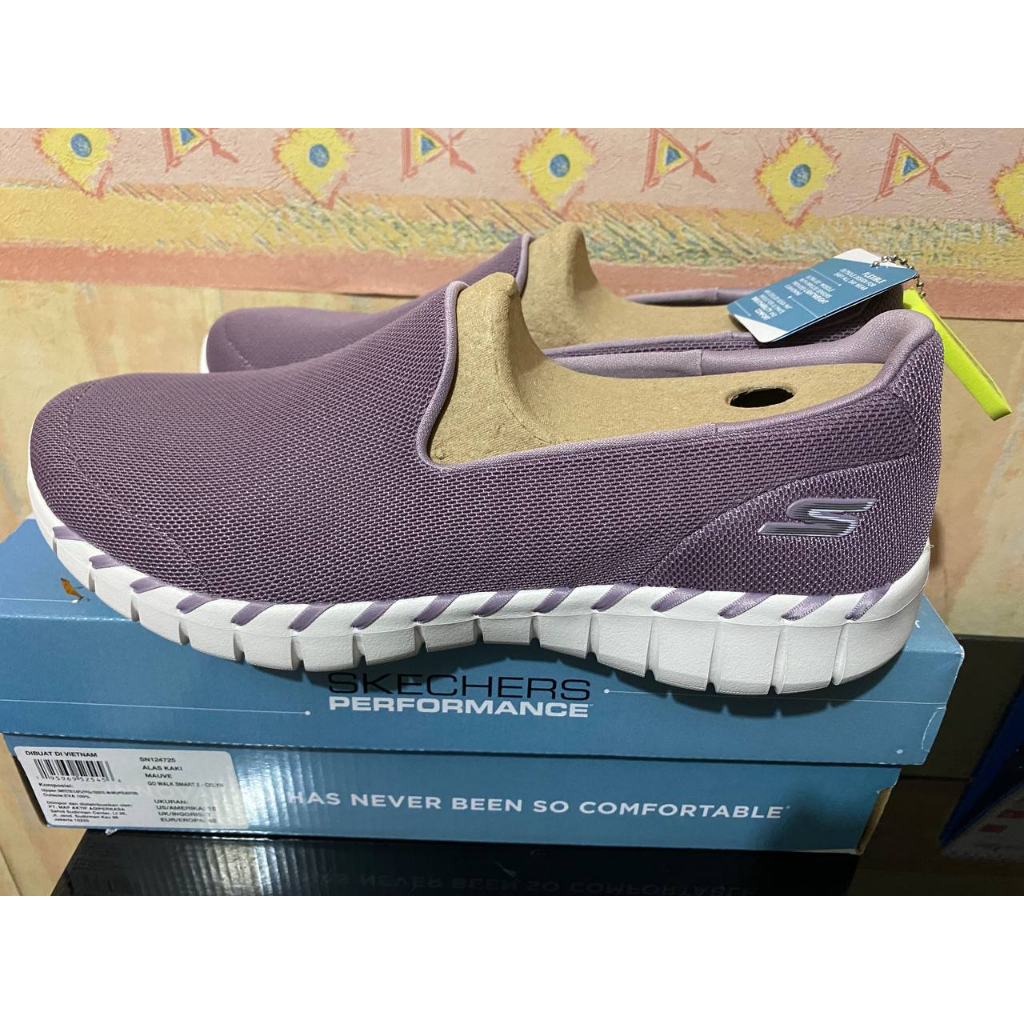 Jual sepatu skechers/slip on/sepatu jalan-jalan/sepatu sekolah skechers ...
