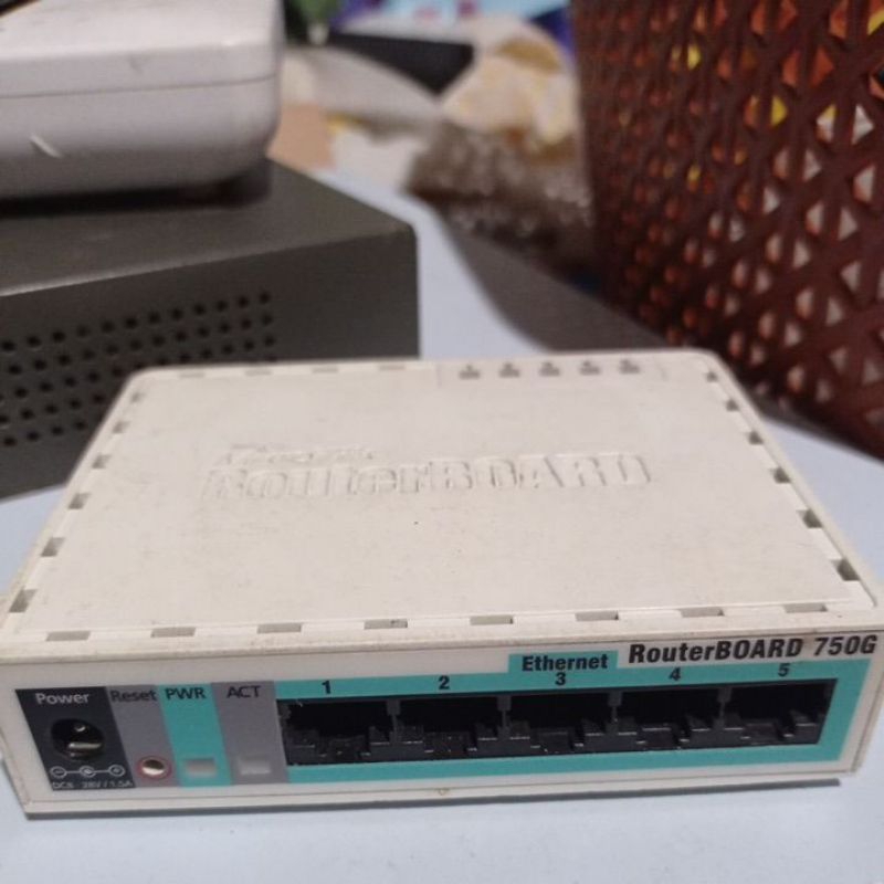 Jual MIKROTIK ROUTERBOARD RB750G RT RW NET HOTSPOT VOUCHERAN PPPOE ...