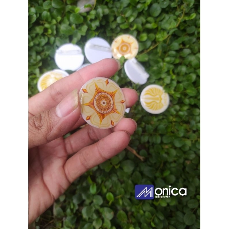 Jual Pin Logo Kampus/Universitas | Shopee Indonesia