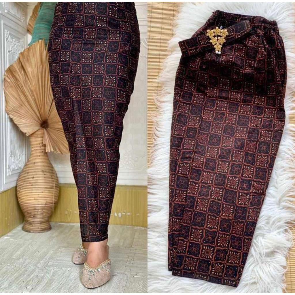 Jual KAMEN BATIK JADI WANITA || KAMEN BATIK KLASIK JADI | Shopee Indonesia