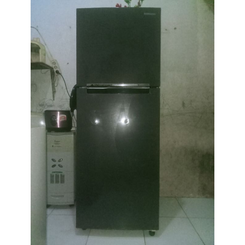 Jual Lemari es/Kulkas Besar Samsung 2 Pintu (Bekas) | Shopee Indonesia