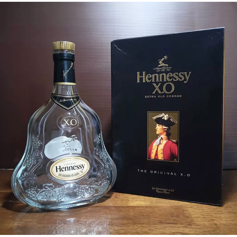 Jual botol bekas hennessy xo / botol pajangan / botol koleksi | Shopee Indonesia