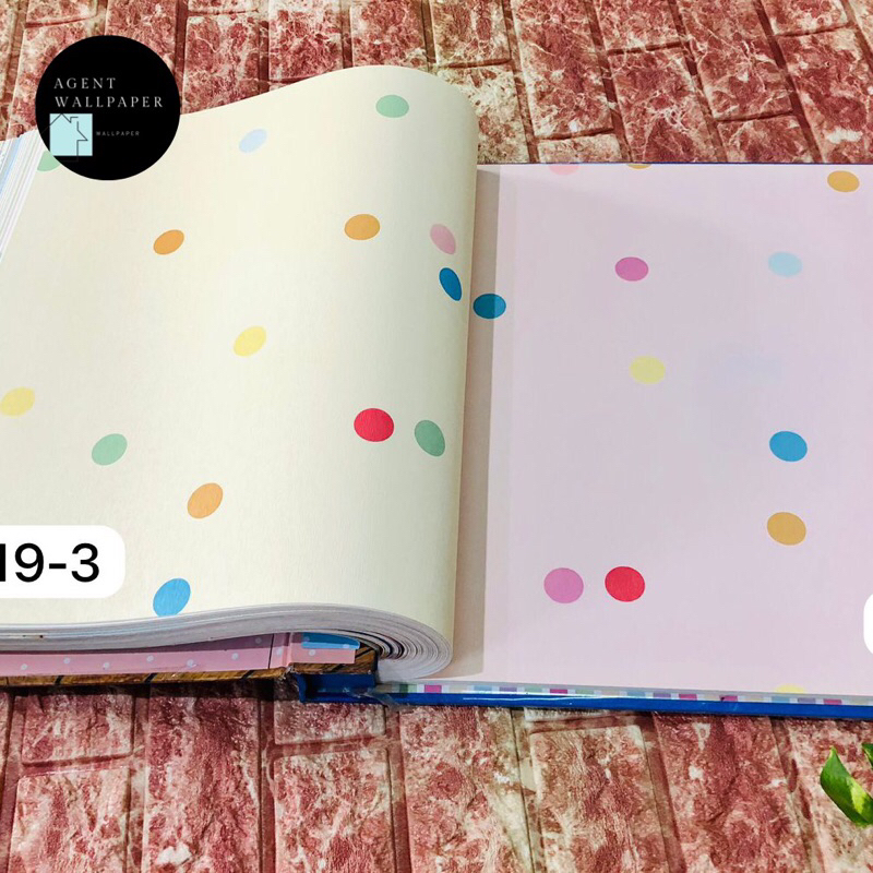 Jual Wallpaper Dinding Anak Motif Polkadot Warna warni Kid Story | Shopee Indonesia
