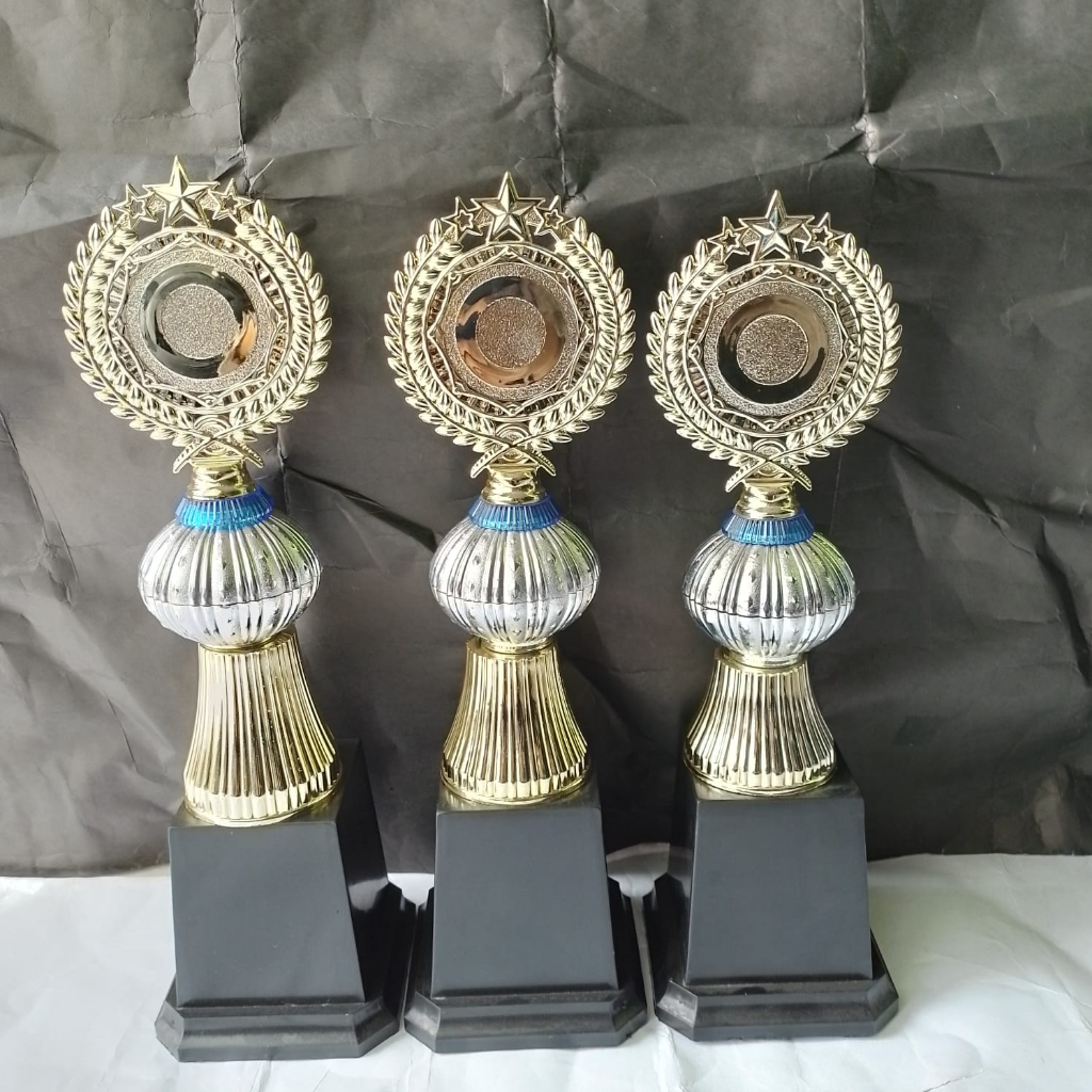 Jual Piala 1 set Bintik bulat Figure trophy 1 set isi 3 juara | Shopee ...