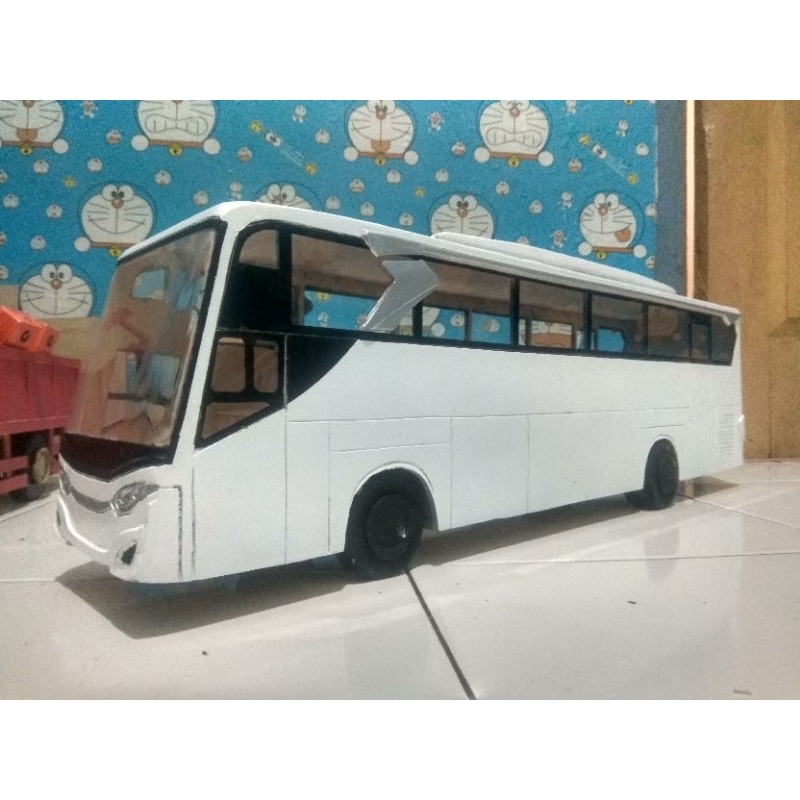 Jual MENTAHAN MINIATUR BUS JETBUS 5 SKALA 1:20 | Shopee Indonesia