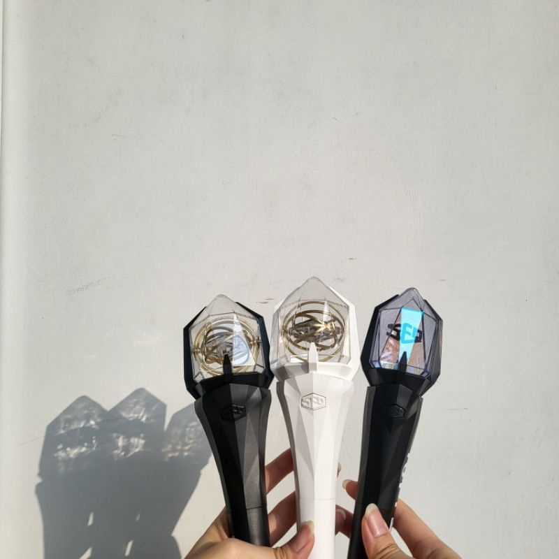 Jual [Unsealed] SF9 Lightstick version 1 & 2 | Shopee Indonesia