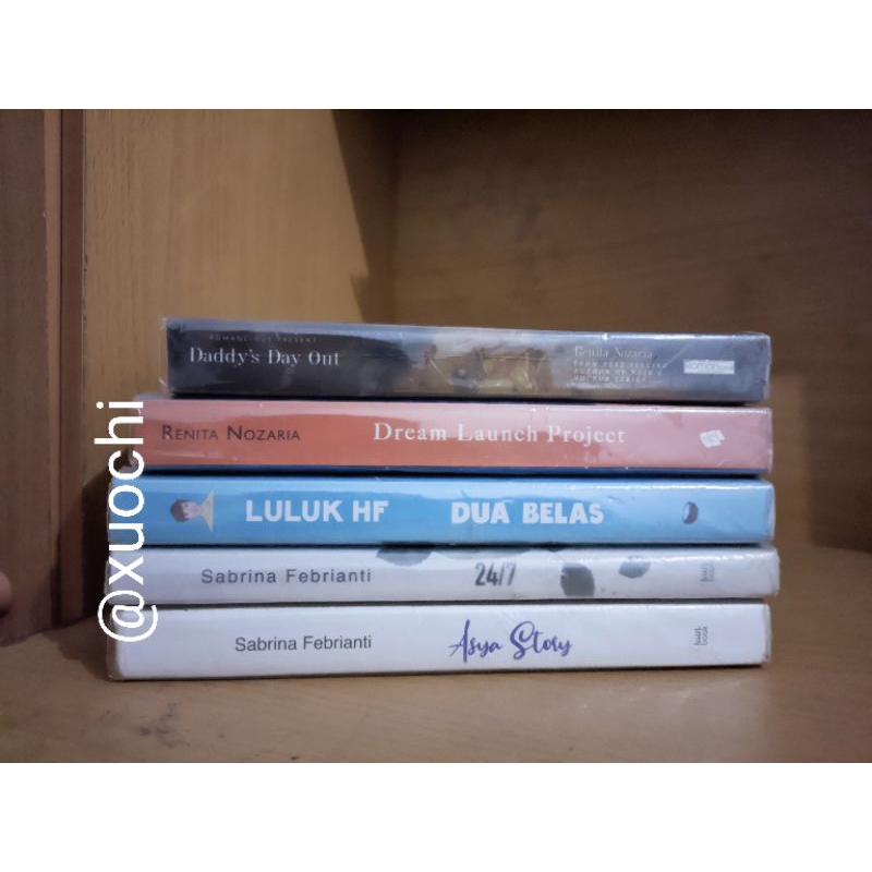 Jual PRELOVED NOVEL ASYA STORY / 24/7 SABRINA FEBRIANTI || 12 CERITA ...