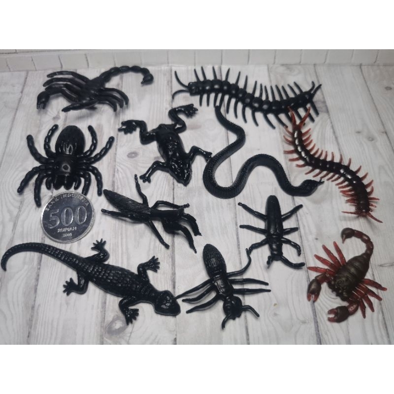 Jual mainan hewan jahil prank toy miniatur kalajengking semut spider ...
