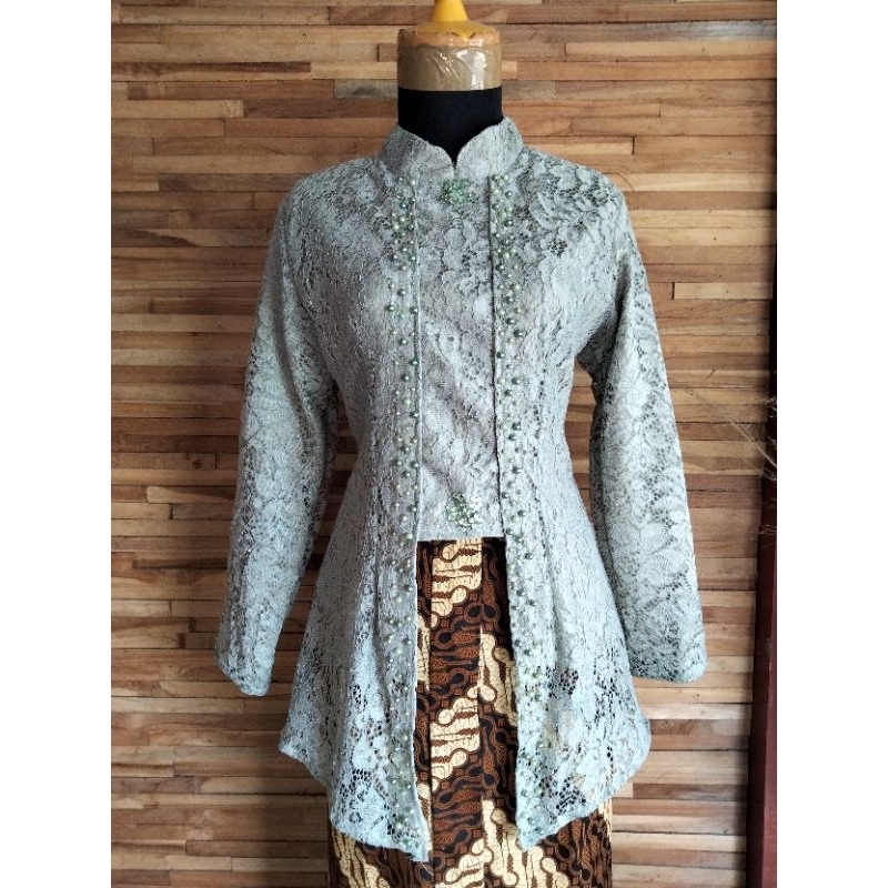Jual Kebaya wisuda / Kebaya pagar ayu. | Shopee Indonesia