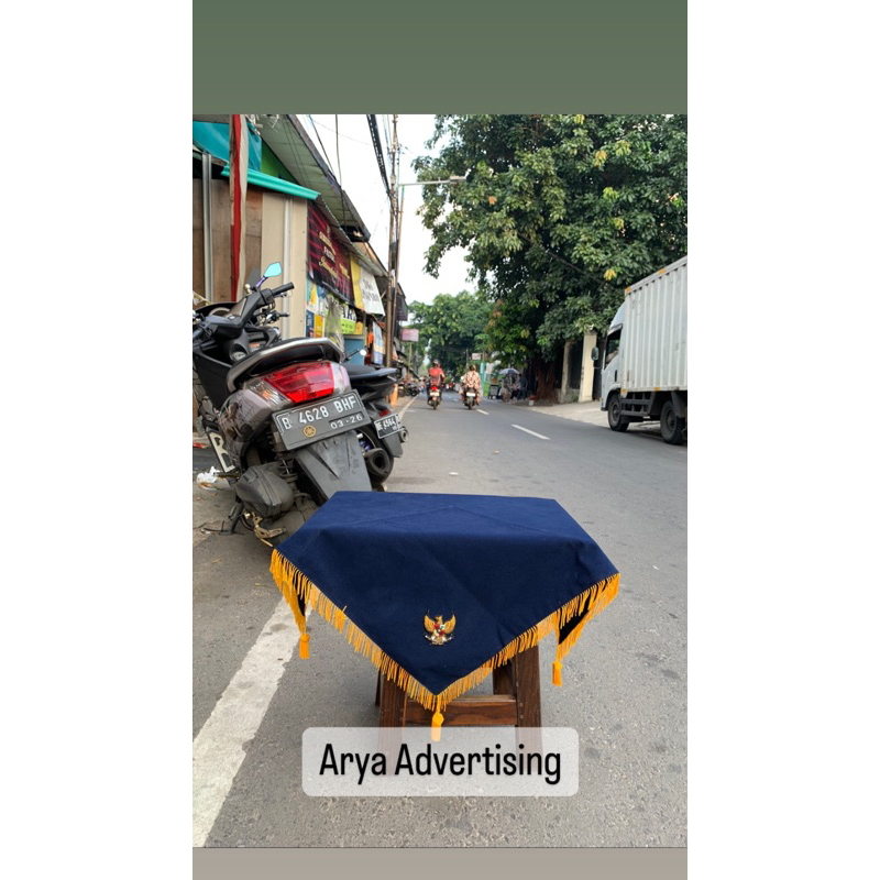 Jual Alas baki paskibra alas baki buat upacara pakai rumbai kuning ...
