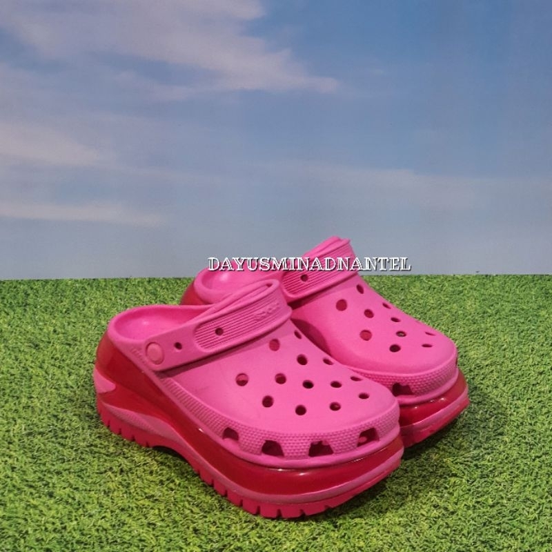 Jual Crocs / Crocs Mega Clog / Sepatu Sandal Wanita Crocs Mega Clog ...