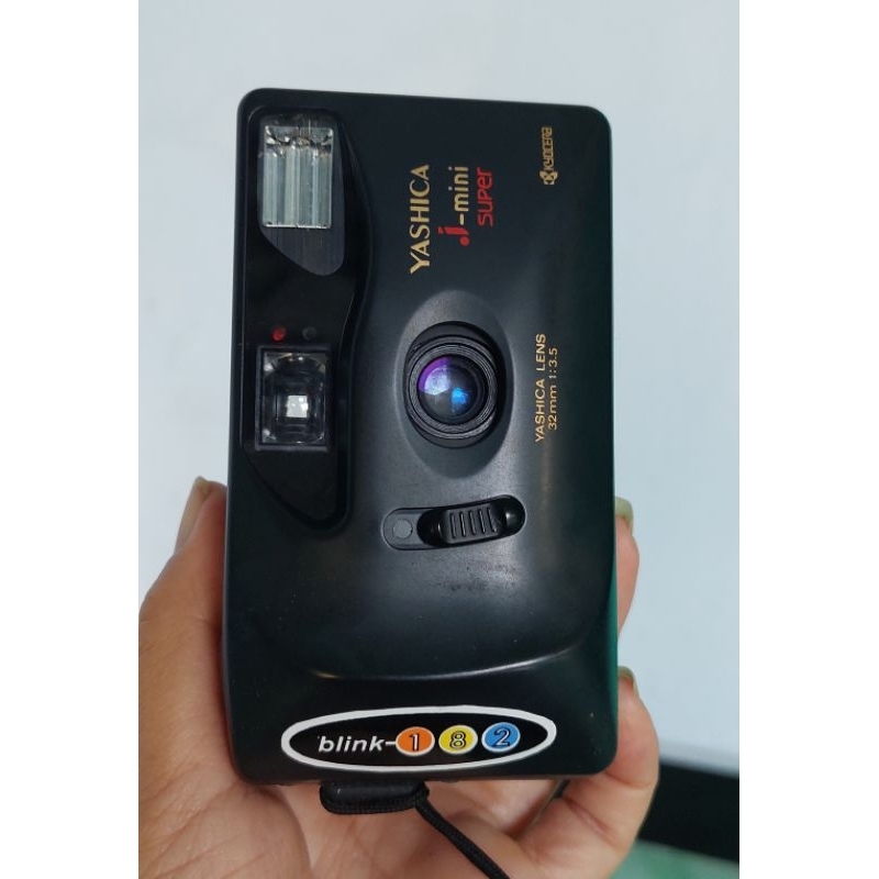 Jual Kamera poket analog jadul yashica j-mini super Preloved | Shopee Indonesia