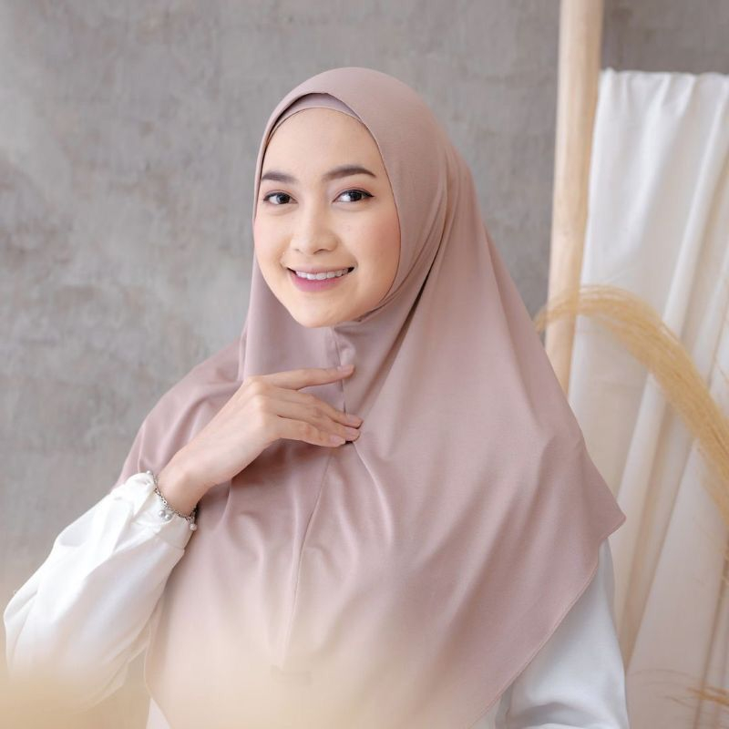Jual Hijab daily non pet /bergi hamidah non pet /hijab instan non pet | Shopee Indonesia