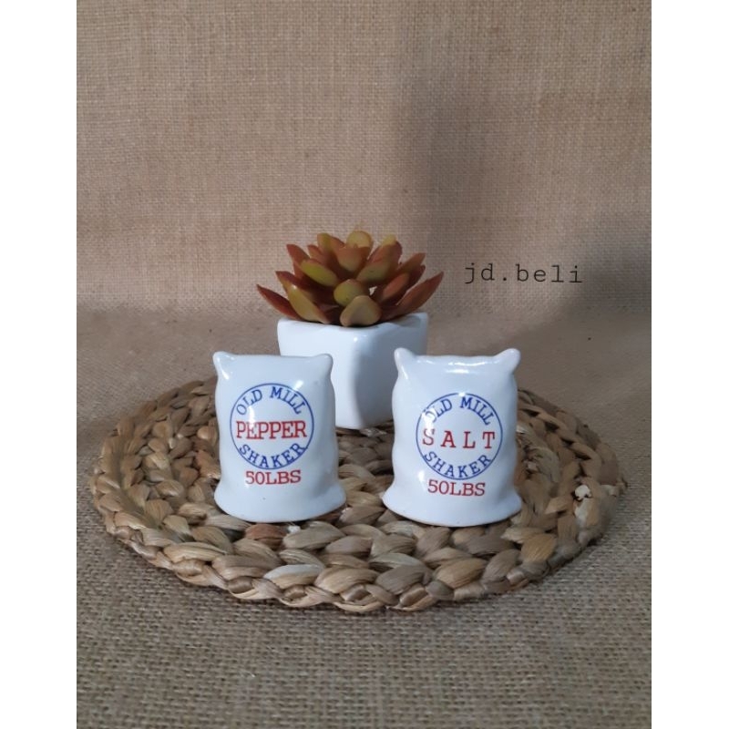 Jual Salt & Papper Bottle/Botol garam/Botol merica/Botol unik/Botol ...