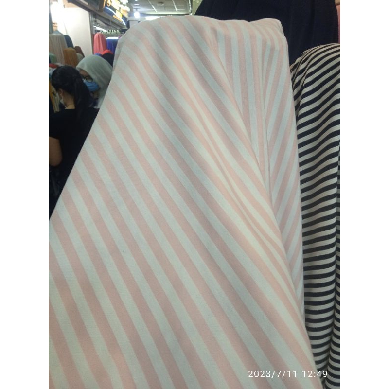 Jual kain interlock salur bahan kain interlok | Shopee Indonesia