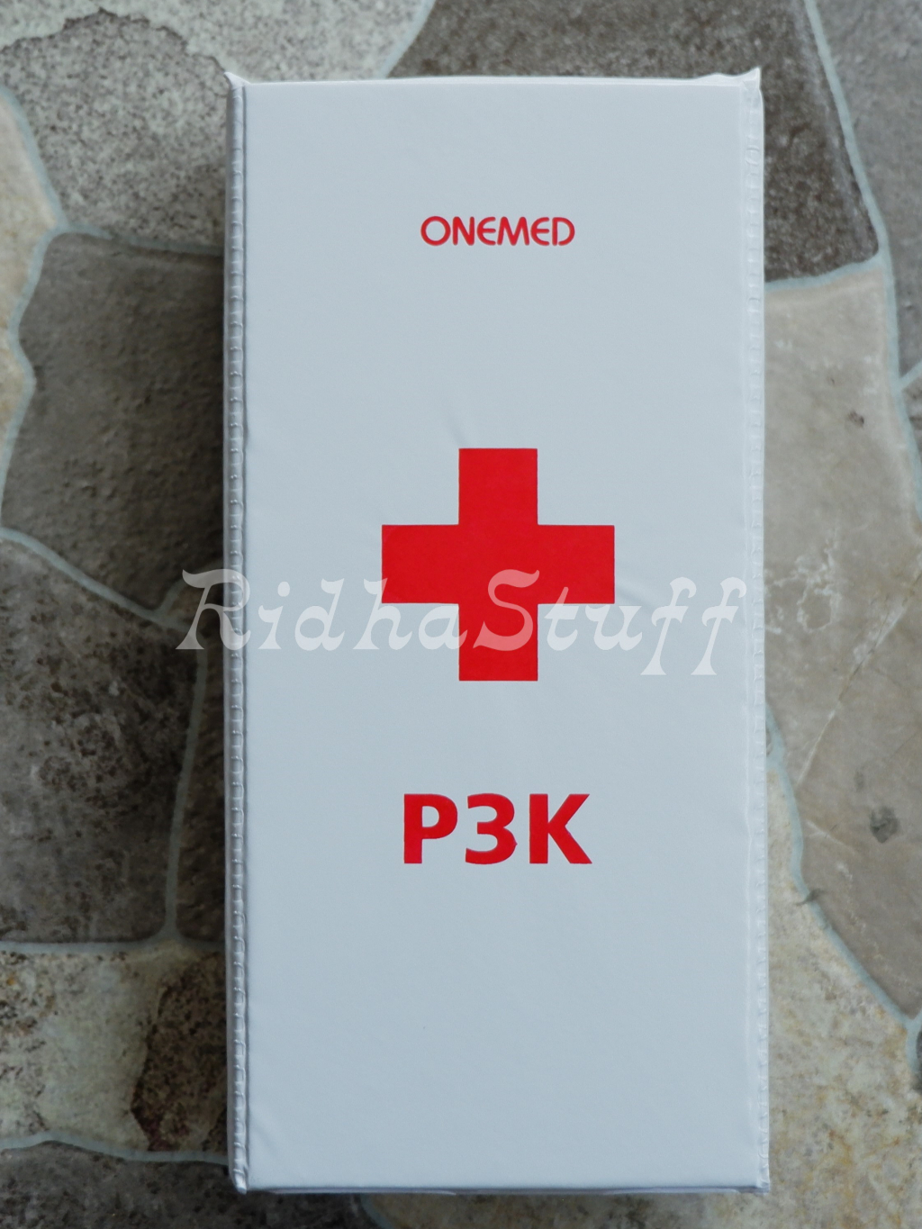 Jual OneMed P3K Set Isi Obat First Aid Kit Travel Kotak Putih dan Pouch ...