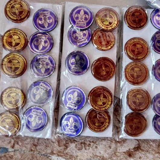 Jual pin kitri dan pin wosm 5 pasang / 10 biji | Shopee Indonesia