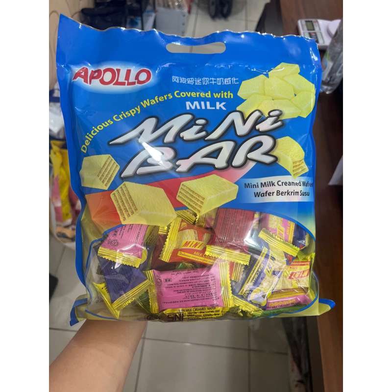 Jual Apollo Mini Bar 300g Wafer Salur Coklat Crispy Wafer Covered With Chocolate | Shopee Indonesia